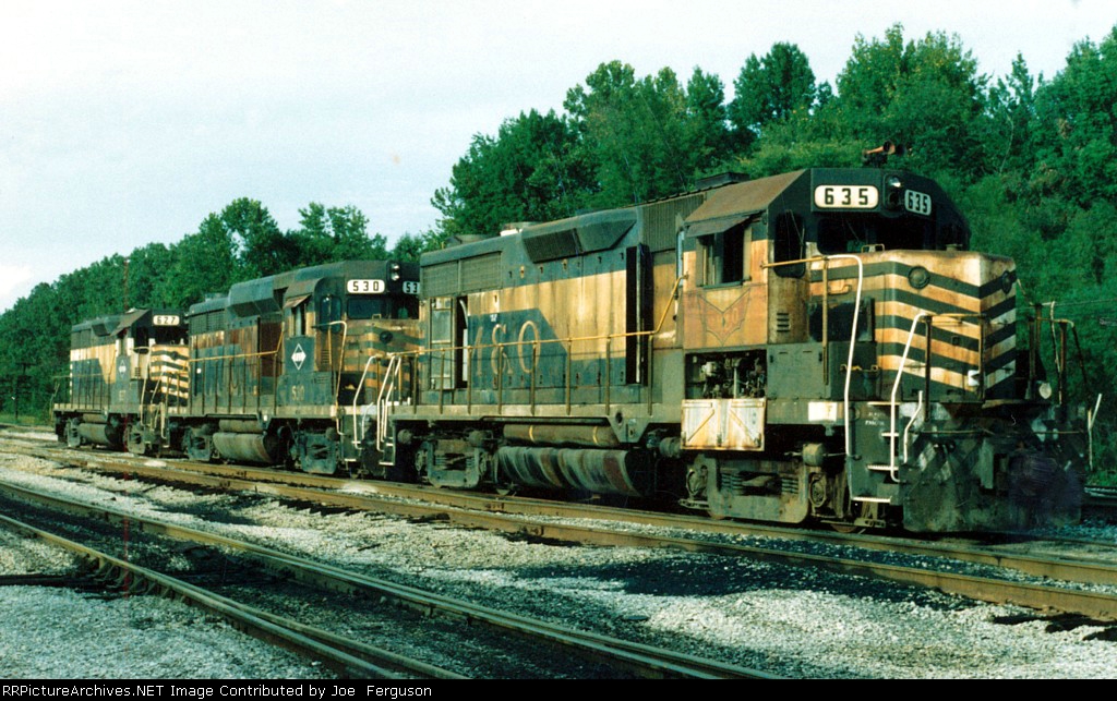 PAL 635 still sporting full GM&O paint